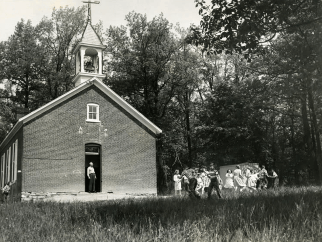 The One-Room Schoolhouse Game – The Captain of Class